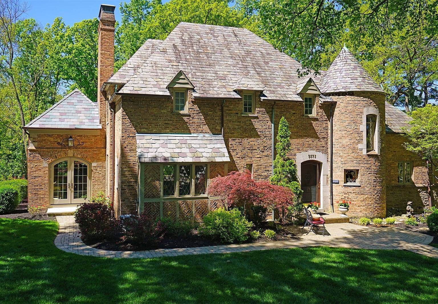 3573 Bayard Dr, Cincinnati, OH 45208 | Zillow