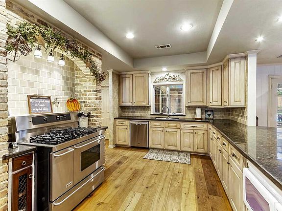 1920 Chevy Chase Ln, Beaumont, TX 77706 | Zillow