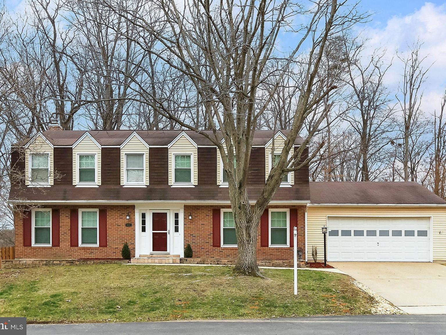 8353 Terra Grande Ave, Springfield, VA 22153 | Zillow