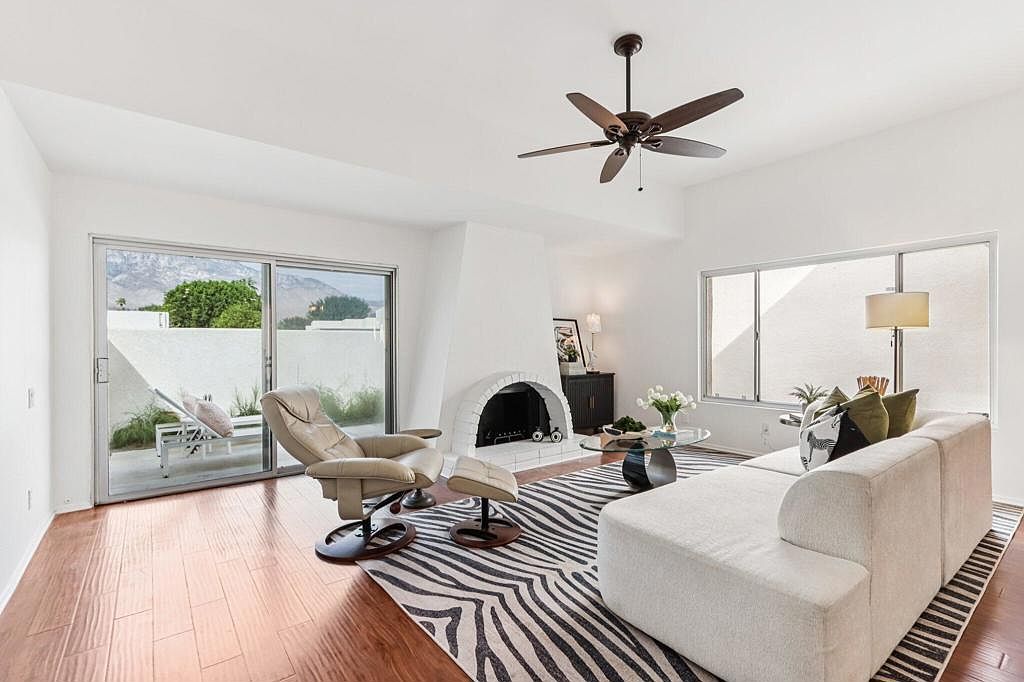1647 Tam O Shanter Plz, Palm Springs, CA 92264 | Zillow