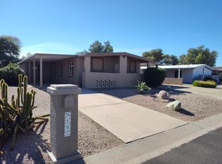 8935 E Fairway Blvd, Sun Lakes, AZ 85248 | Zillow