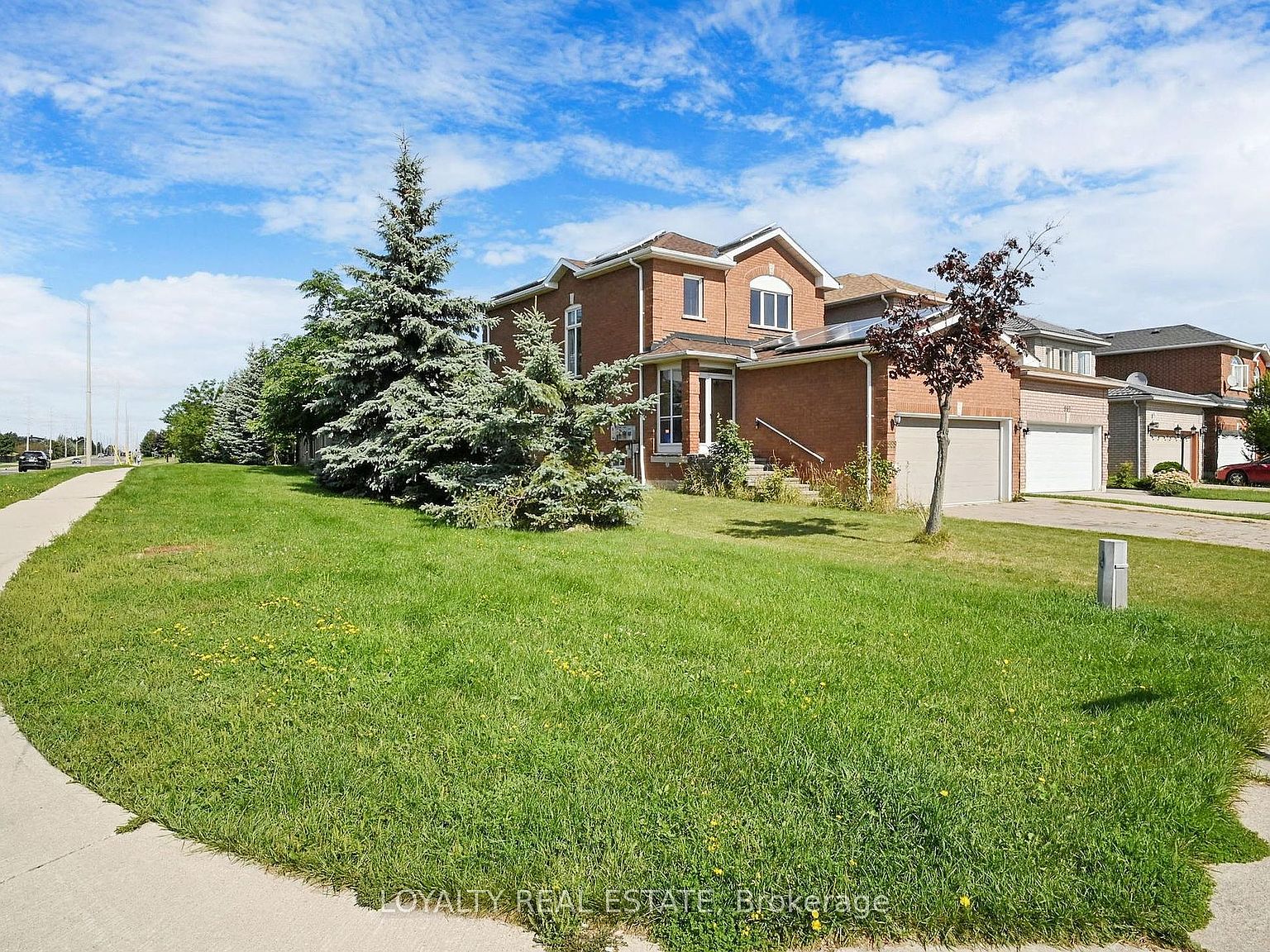 999 Southfork Dr, Mississauga, ON L5V 2K6 | MLS #W10402894 | Zillow