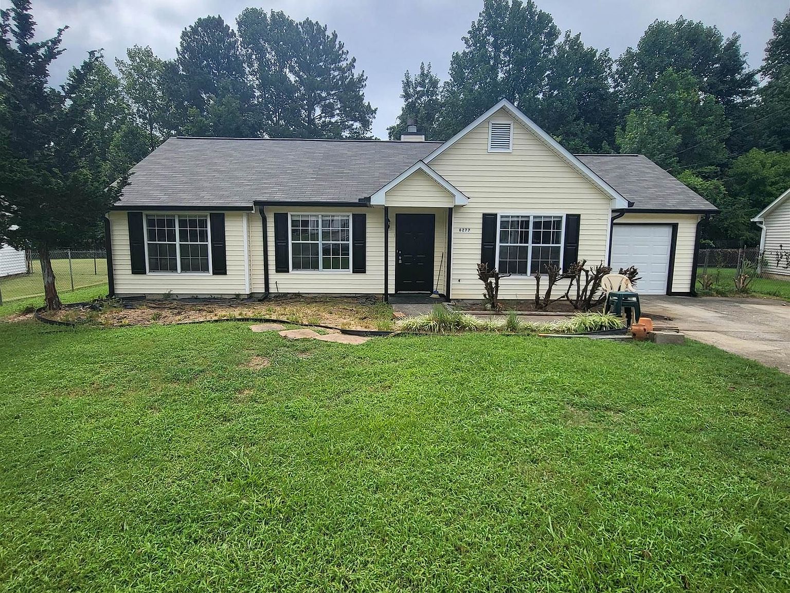 6277 Amberly Rd, Rex, GA 30273 | Zillow