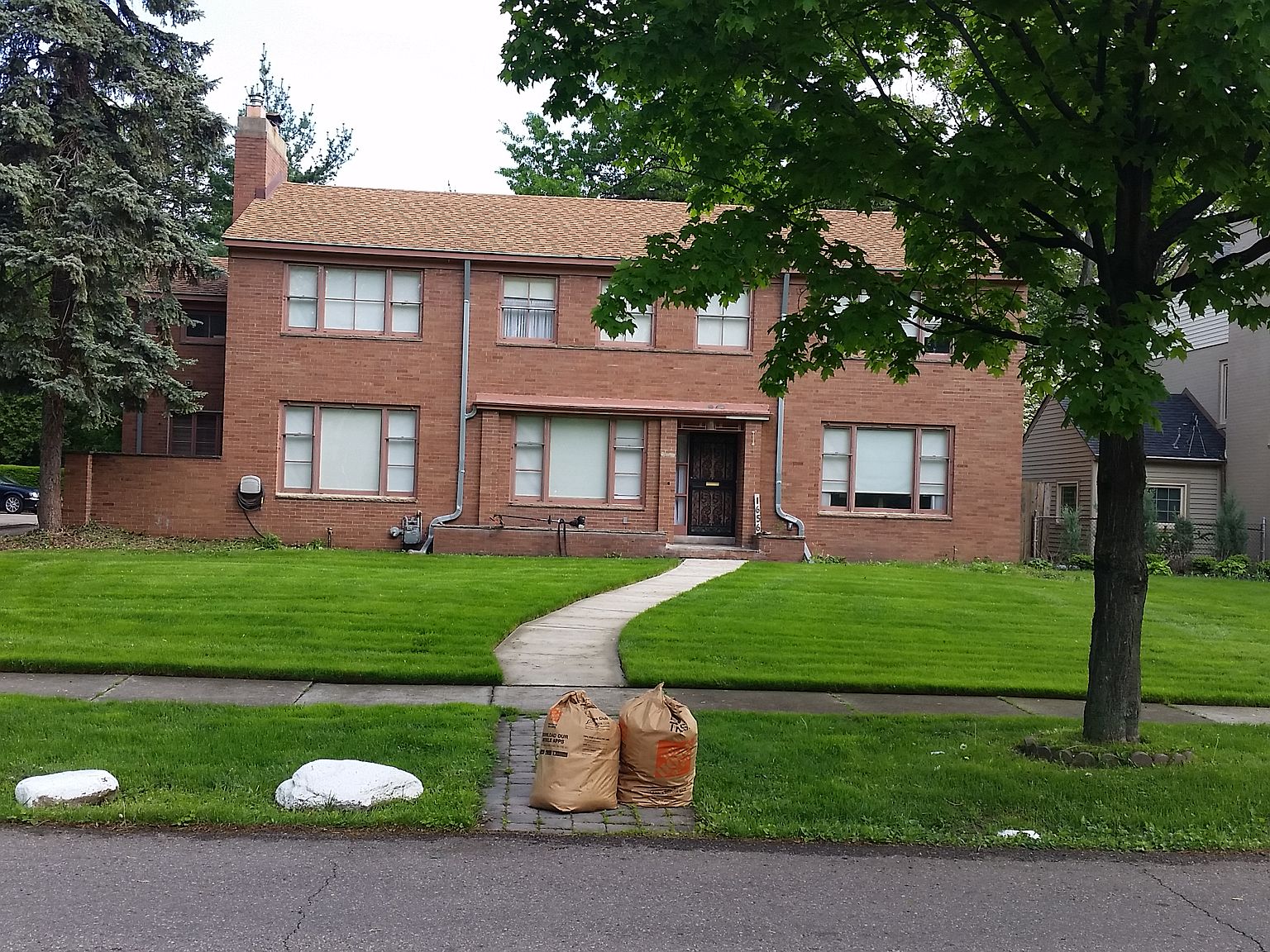 1656 Strathcona Dr, Highland Park, MI 48203 | Zillow
