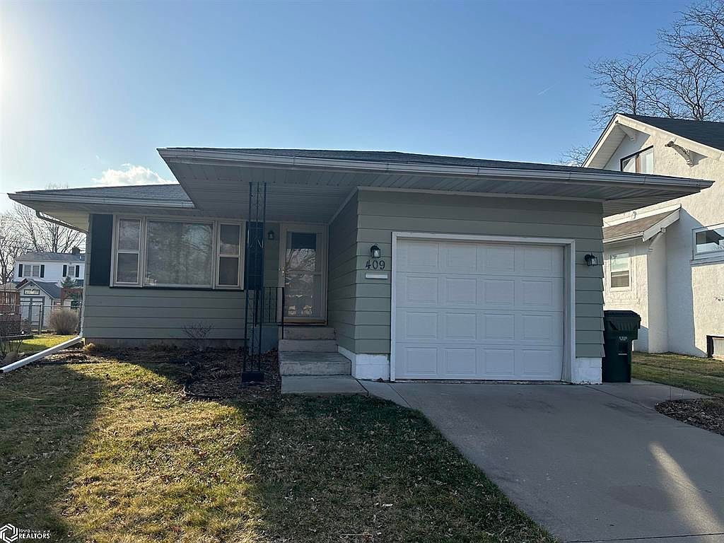 409 Spring St, West Burlington, IA 52655 | Zillow