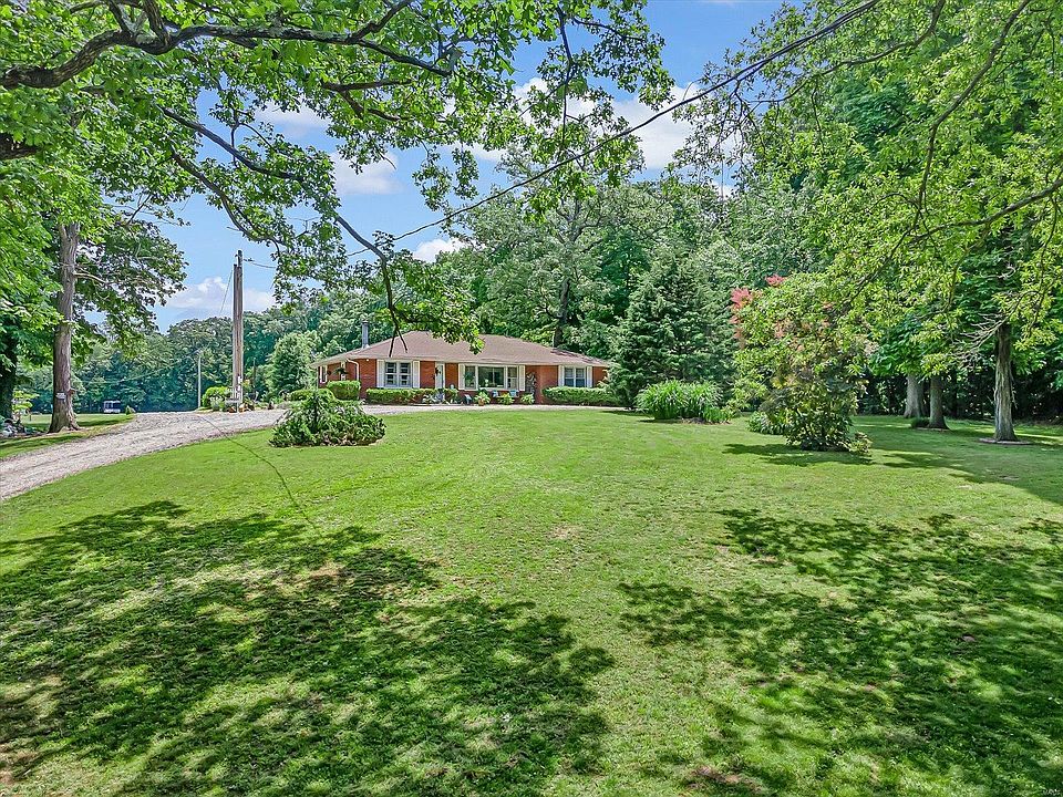 2100 Beckmann Rd, Lenzburg, IL 62255 | Zillow
