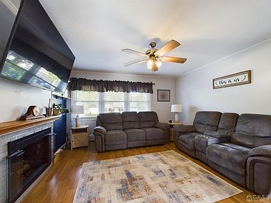 62 Elliot Pl, Edison, NJ 08817 | Zillow