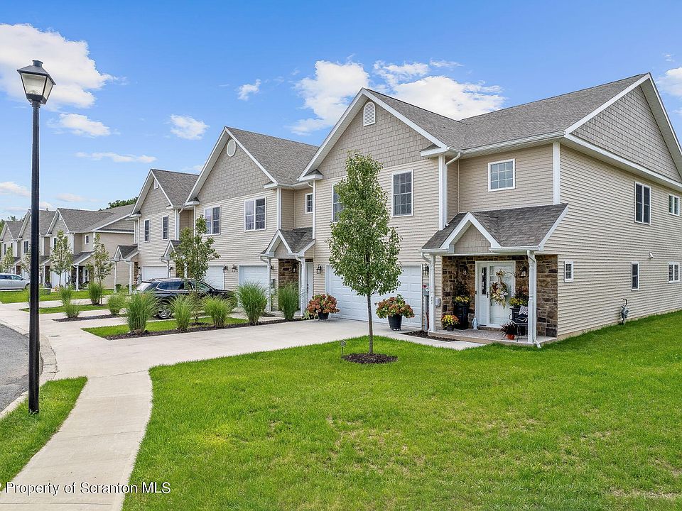 402 Shadow Wood Cir, Archbald, PA 18403 | Zillow