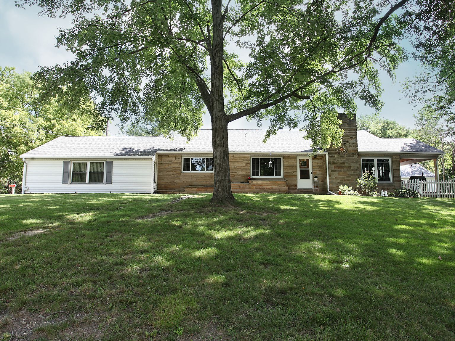 5021 Leavitt Rd, Lorain, OH 44053 | Zillow