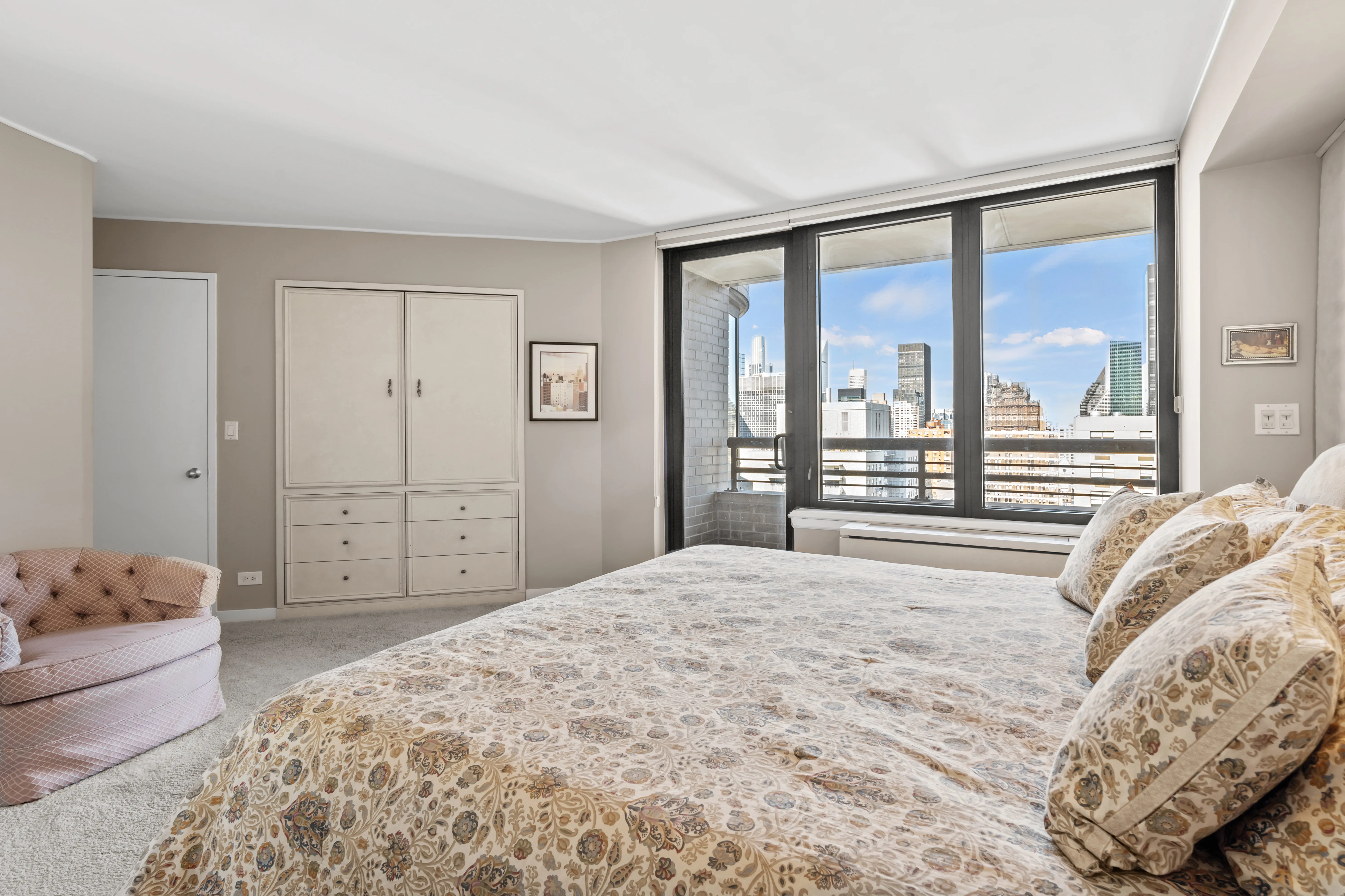 330 East 38th Street #38E in Murray Hill, Manhattan | StreetEasy