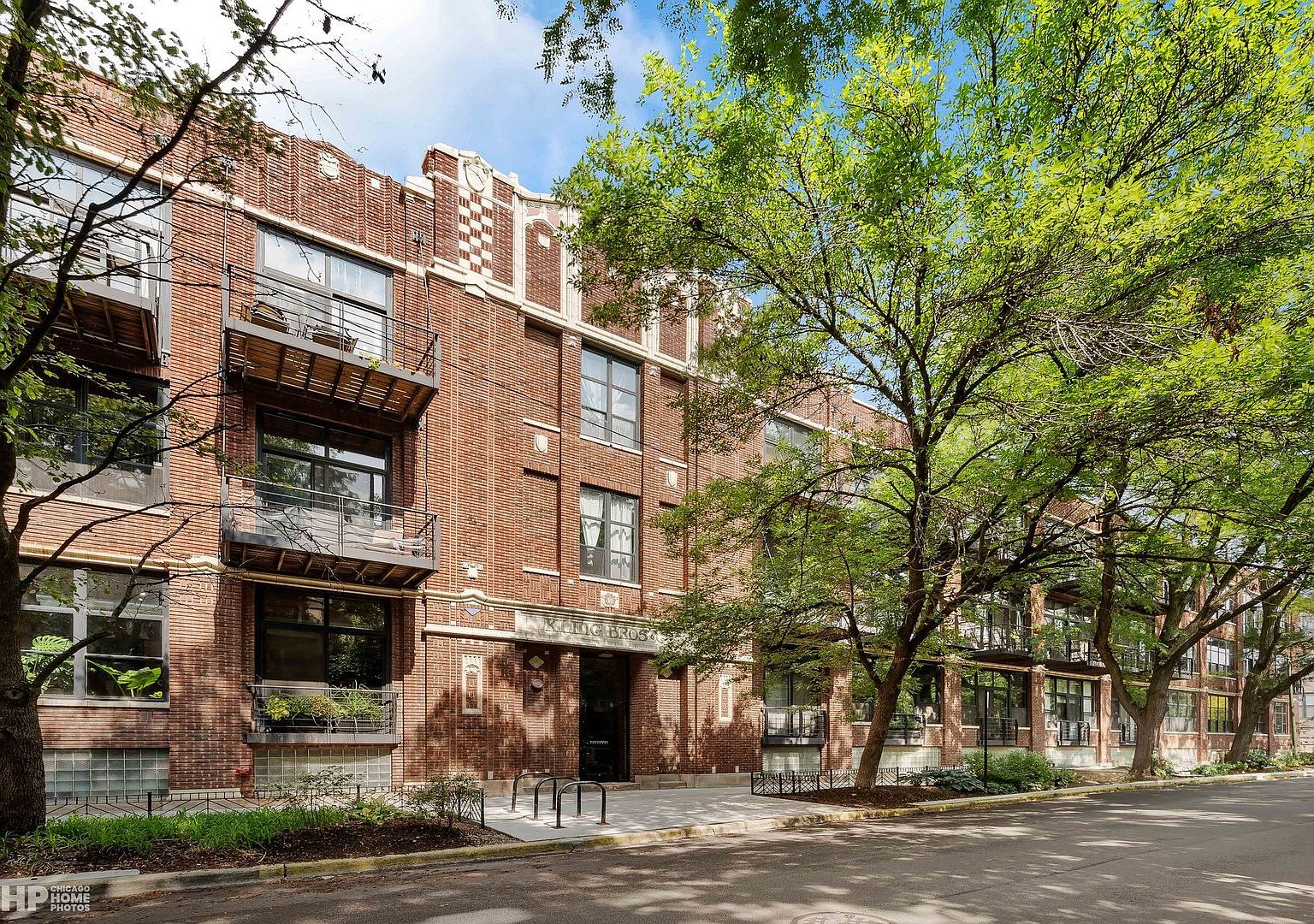 2300 W Wabansia Ave APT 223, Chicago, IL 60647 | Zillow