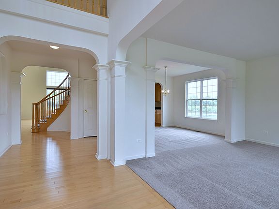 2897 Kelly Dr, Elgin, IL 60124 | MLS #11830246 | Zillow