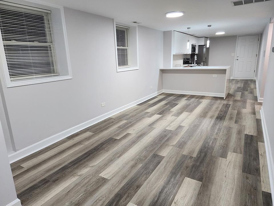 5922 N Washtenaw Ave Chicago IL | Zillow