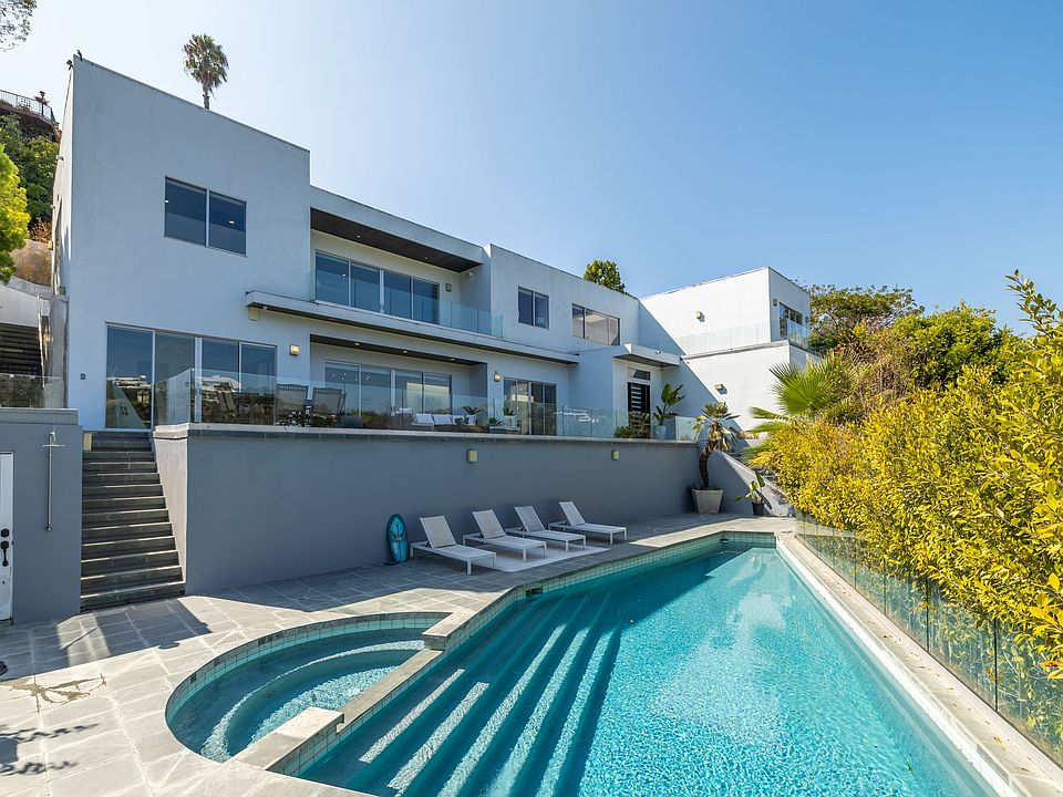 12148 Travis St, Los Angeles, CA 90049 | Zillow