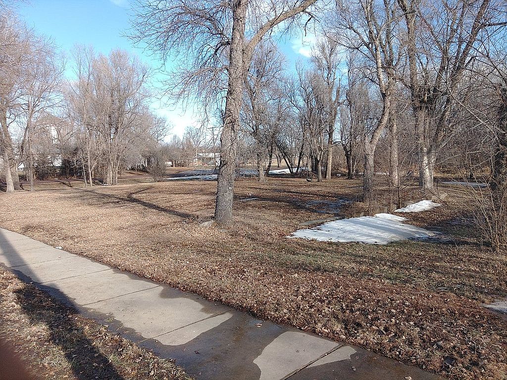 402 S Main St, Plankinton, SD 57368 | Zillow