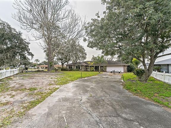 5645 Lake Grove Dr, Lakeland, FL 33809 | MLS #T3497404 | Zillow