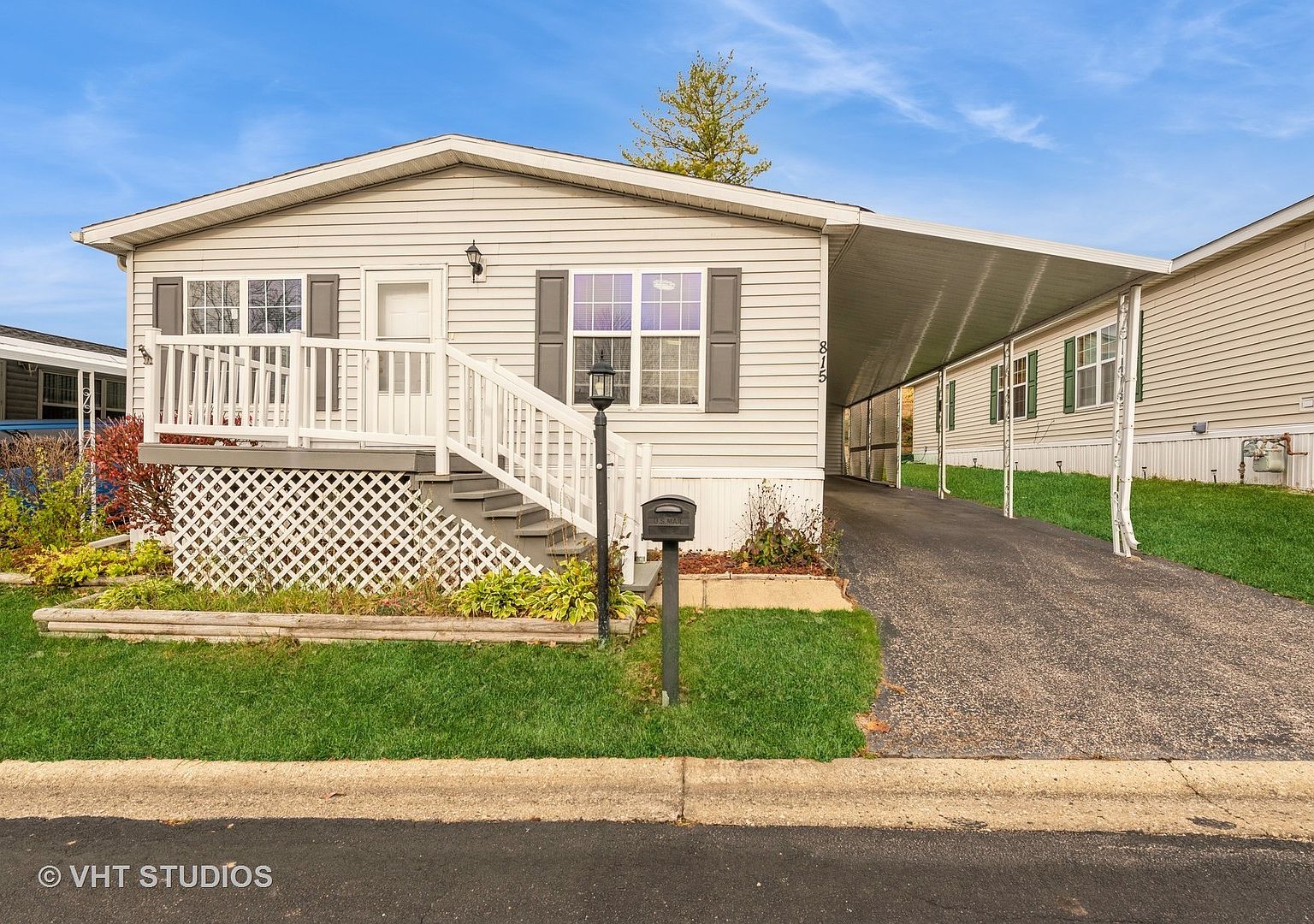 815 Oakbrook Dr, Crystal Lake, IL 60014 | Zillow