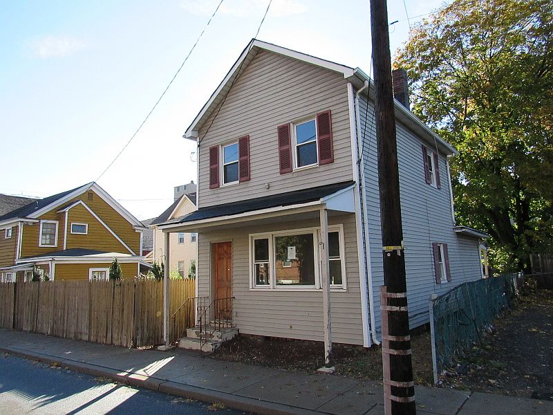 8 W McFarlan St, Dover, NJ 07801 | Zillow