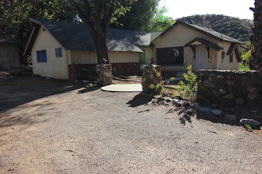 16735 Mockingbird Canyon Rd, Riverside, CA 92504 | Zillow