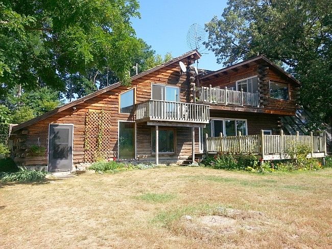 E8420 Briar Bluff Rd, Reedsburg, WI 53959 | Zillow