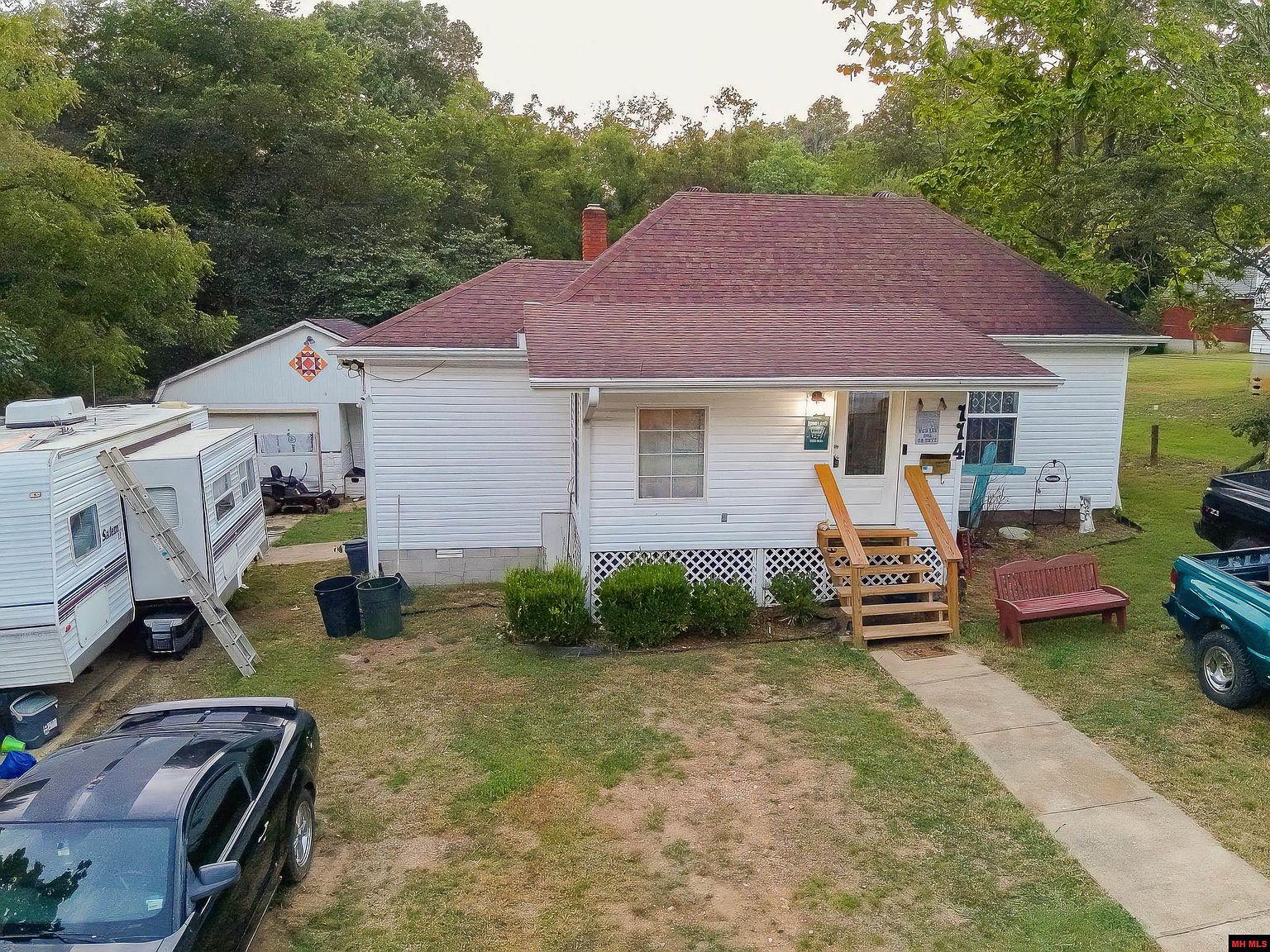 114 S 10th St, Thayer, MO 65791 | Zillow