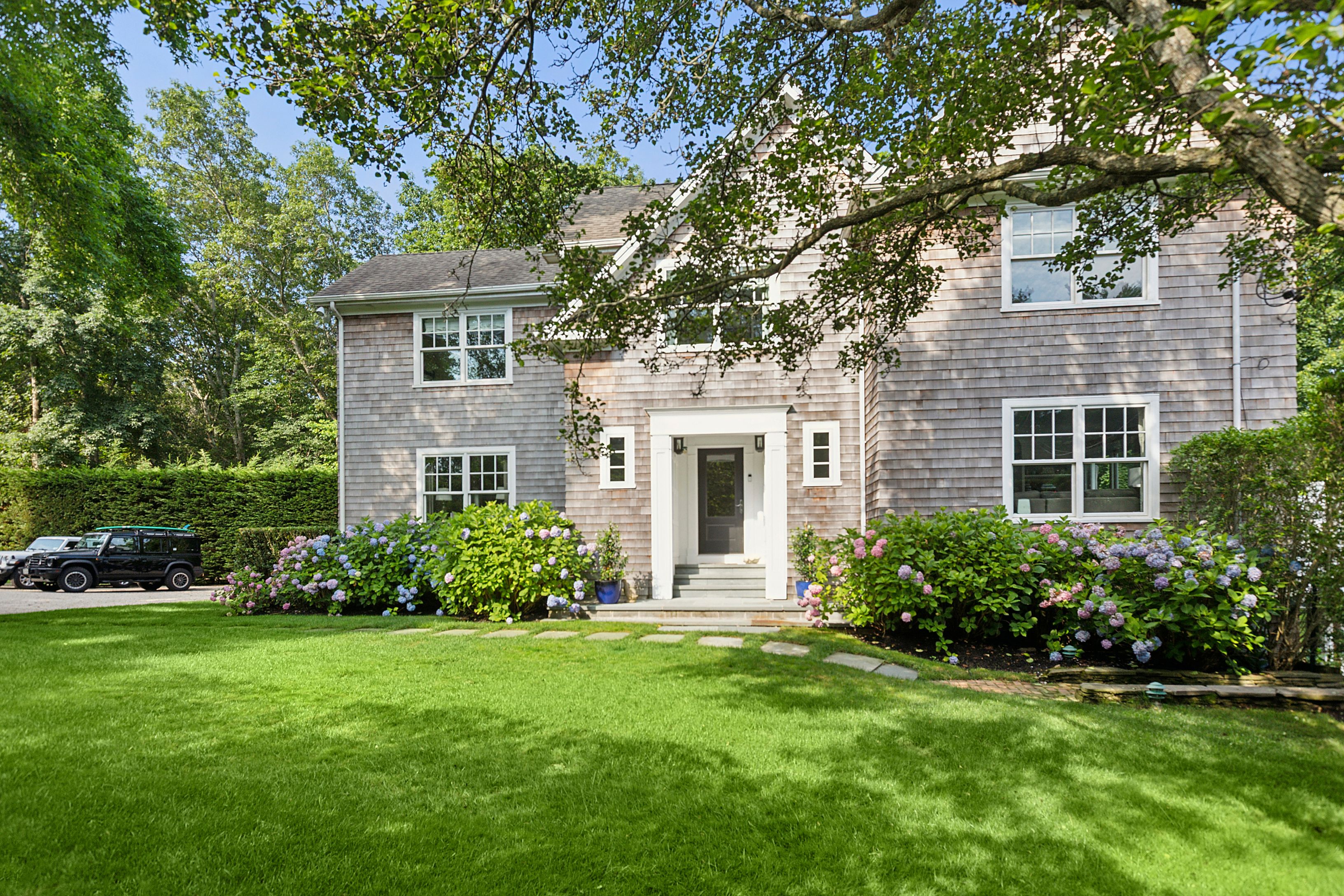 3 Burkeshire Dr, Sag Harbor, NY 11963 | Out East