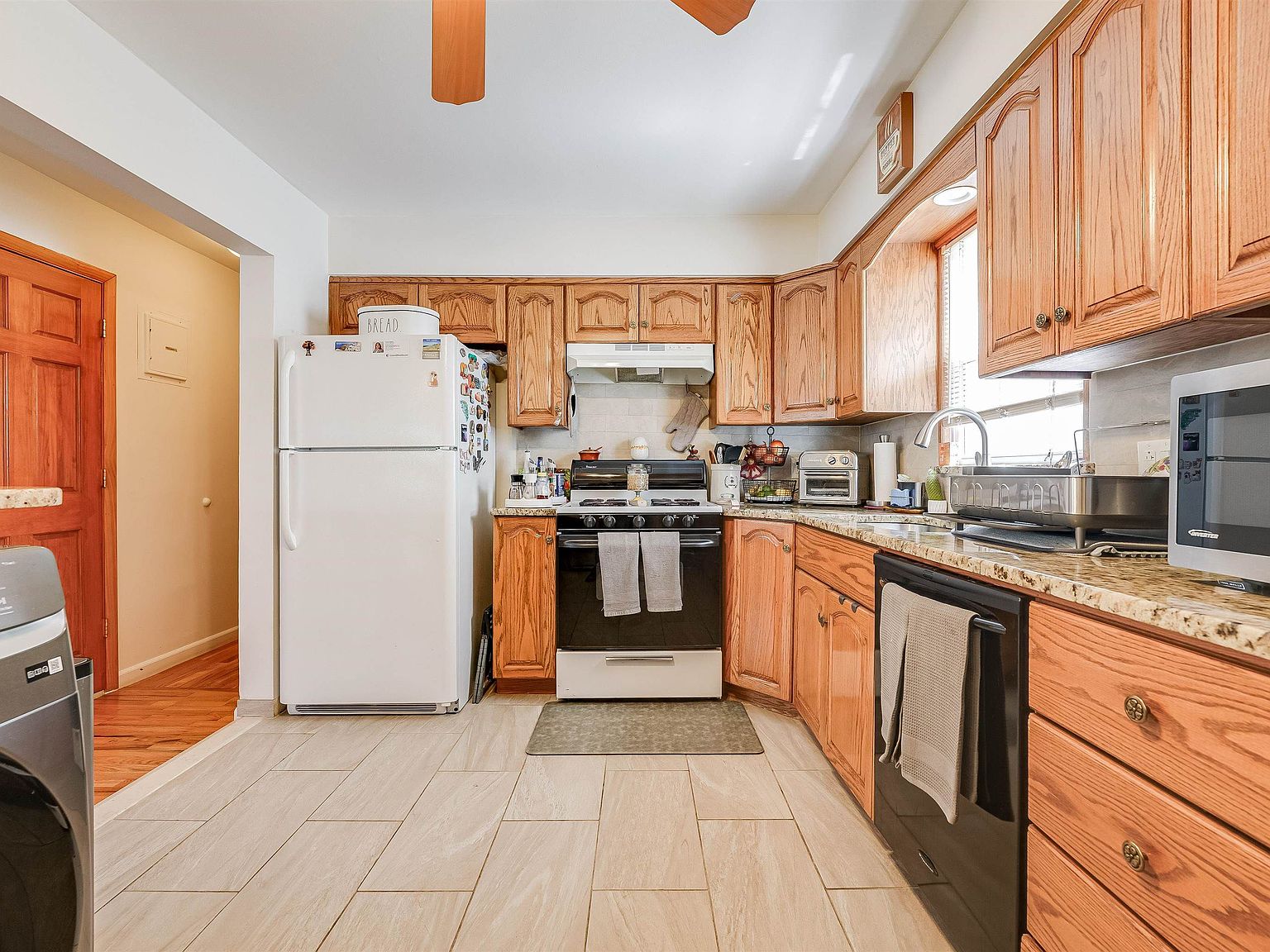 536 Avenue C Floor 1, Bayonne, NJ 07002 | Zillow