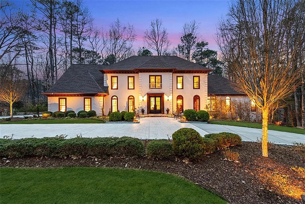 2010 Spalding Dr, Sandy Springs, GA 30350 | MLS #7350747 | Zillow