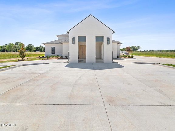 1102 Apollo Rd #201, Scott, LA 70583 | Zillow