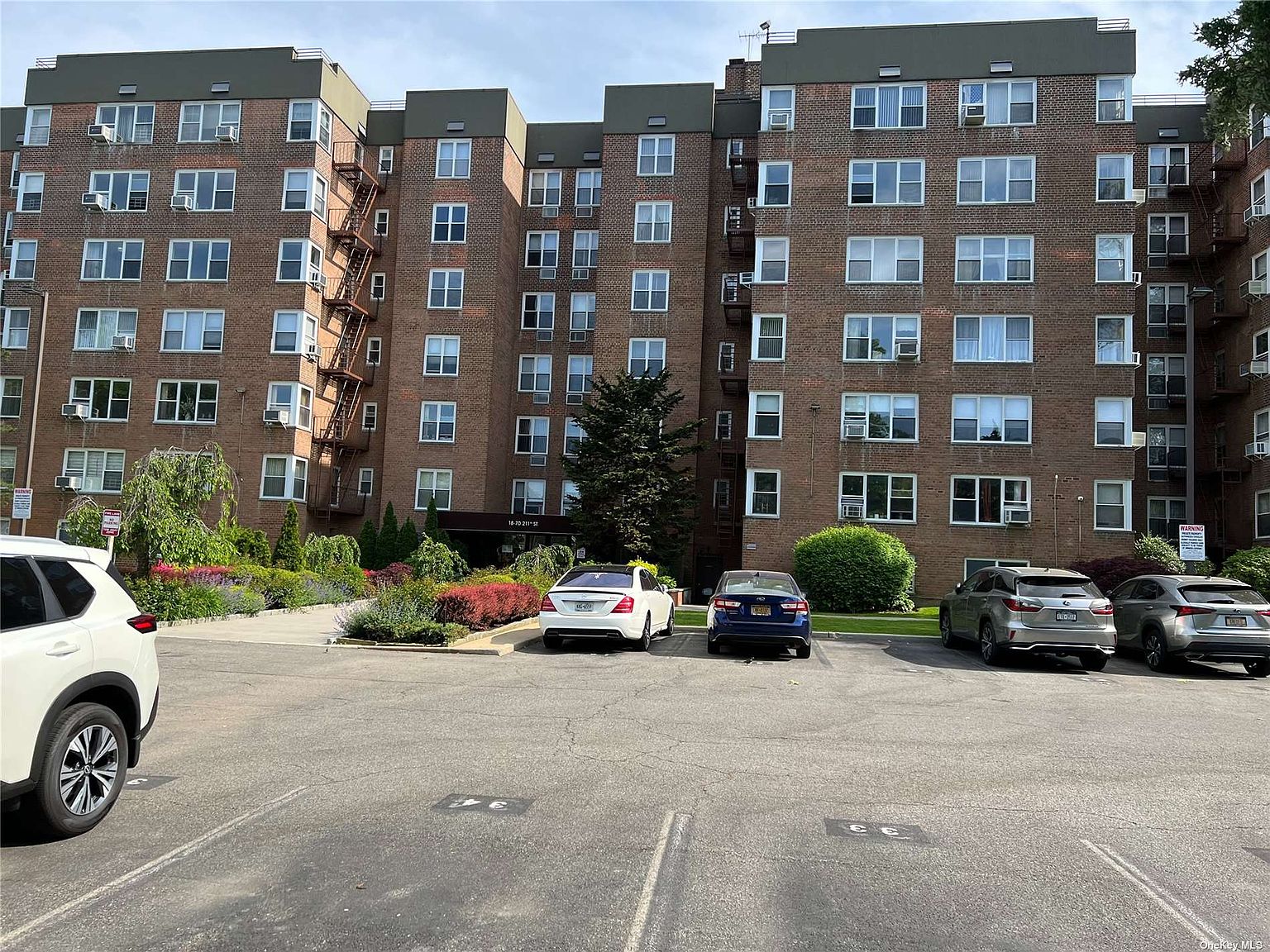18-70 211 Street UNIT 1A, Bayside, NY 11360 | MLS #3479579 | Zillow