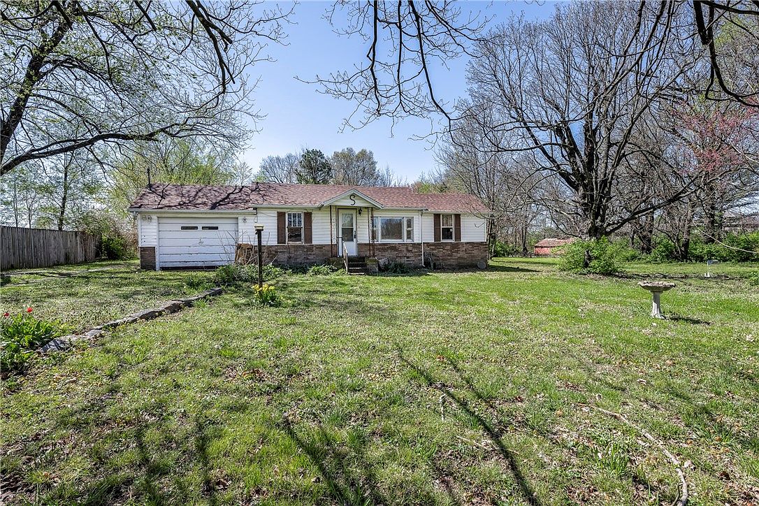 413 W Highway 264, Springdale, AR 72764 | Zillow
