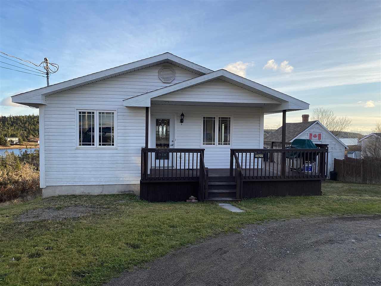 7327 Main St, Louisbourg, NS B1C 1P6 | Zillow