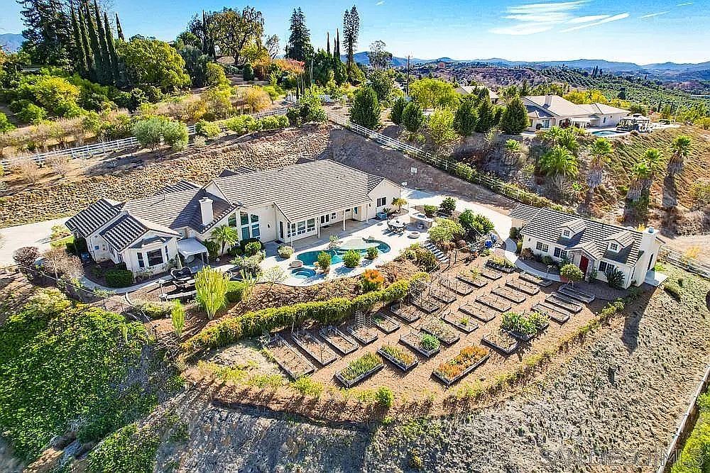 3332 Brooke Hollow Rd, Fallbrook, CA 92028 | Zillow