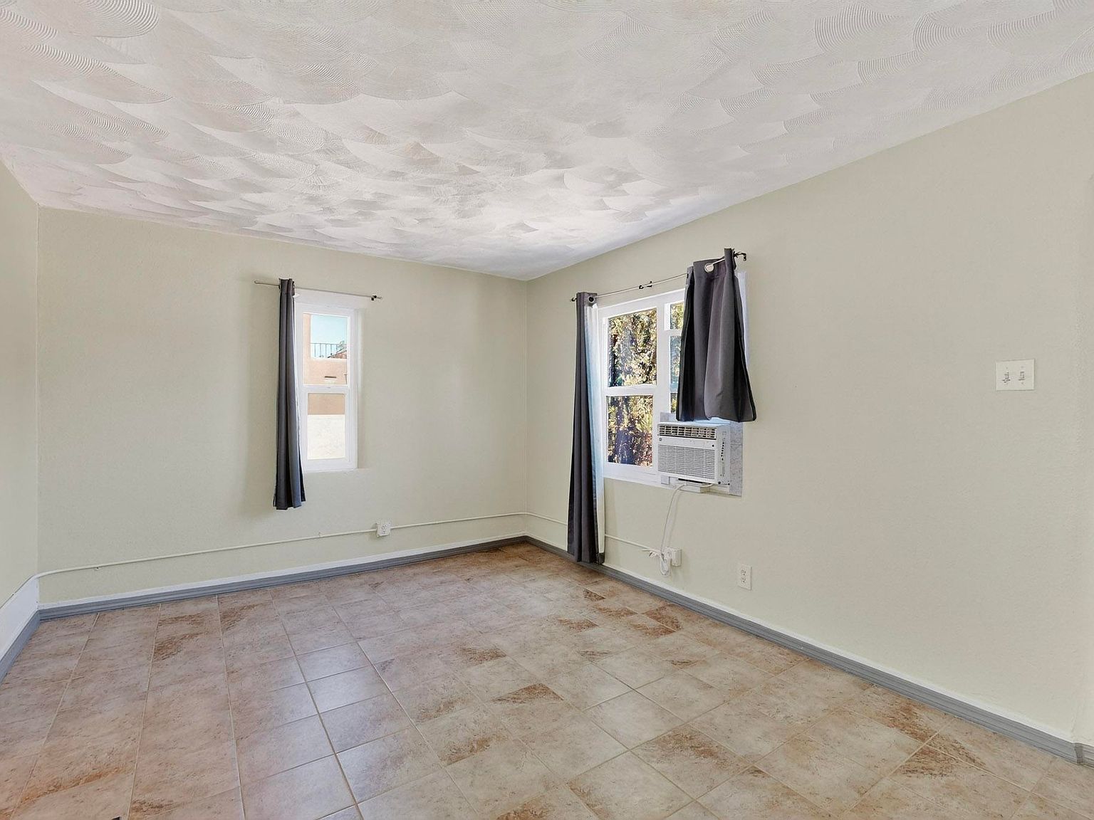 222 Hendrix Rd NW, Albuquerque, NM 87107 | Zillow