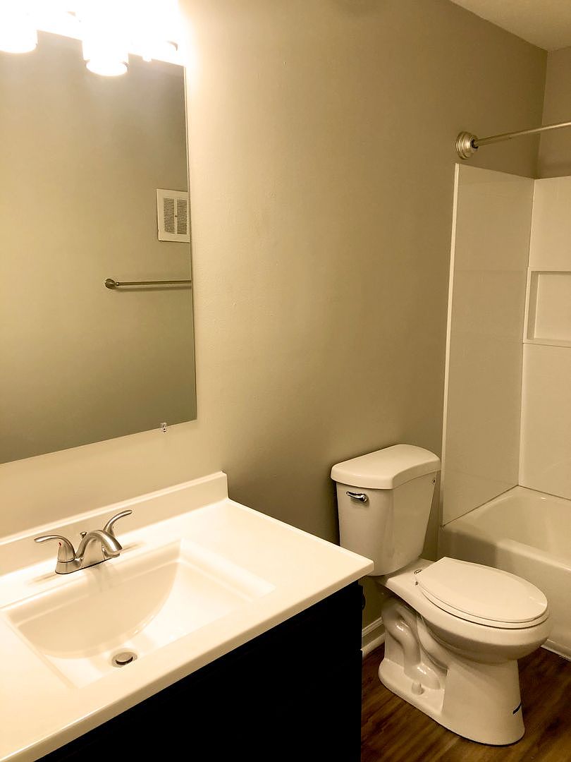 106 E Healey St #4, Champaign, IL 61820 | Zillow