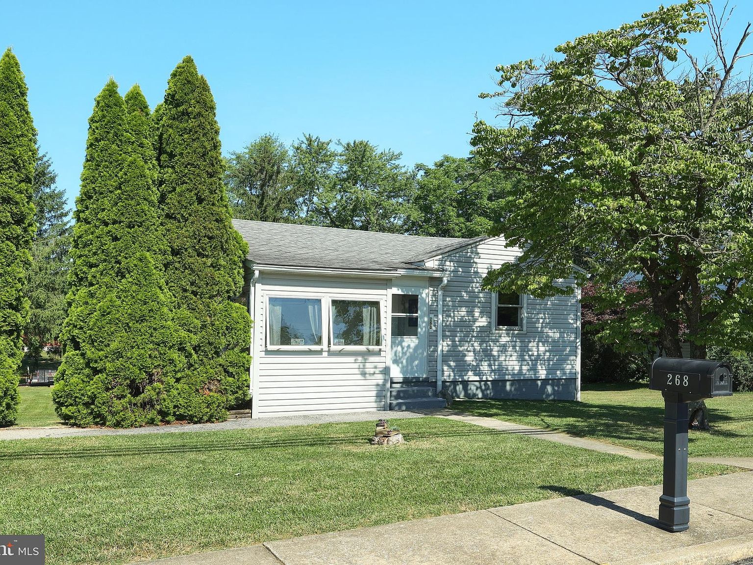 268 N Main St, Manchester, PA 17345 | Zillow