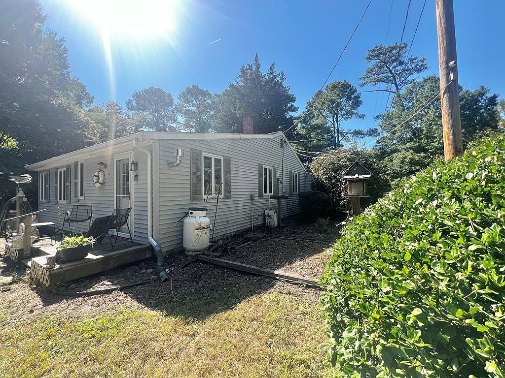 19330 Upshur Neck Rd, Quinby, VA 23423 | Zillow