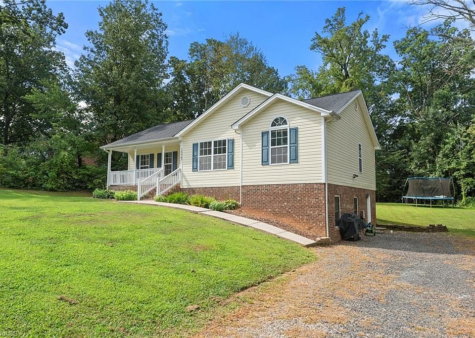 1323 Woodland Dr, Reidsville, NC 27320 | MLS #1116197 | Zillow
