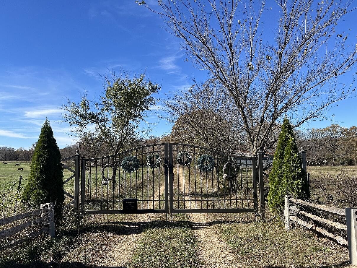 2883 Lawrence 1207, Everton, MO 65646 | Zillow