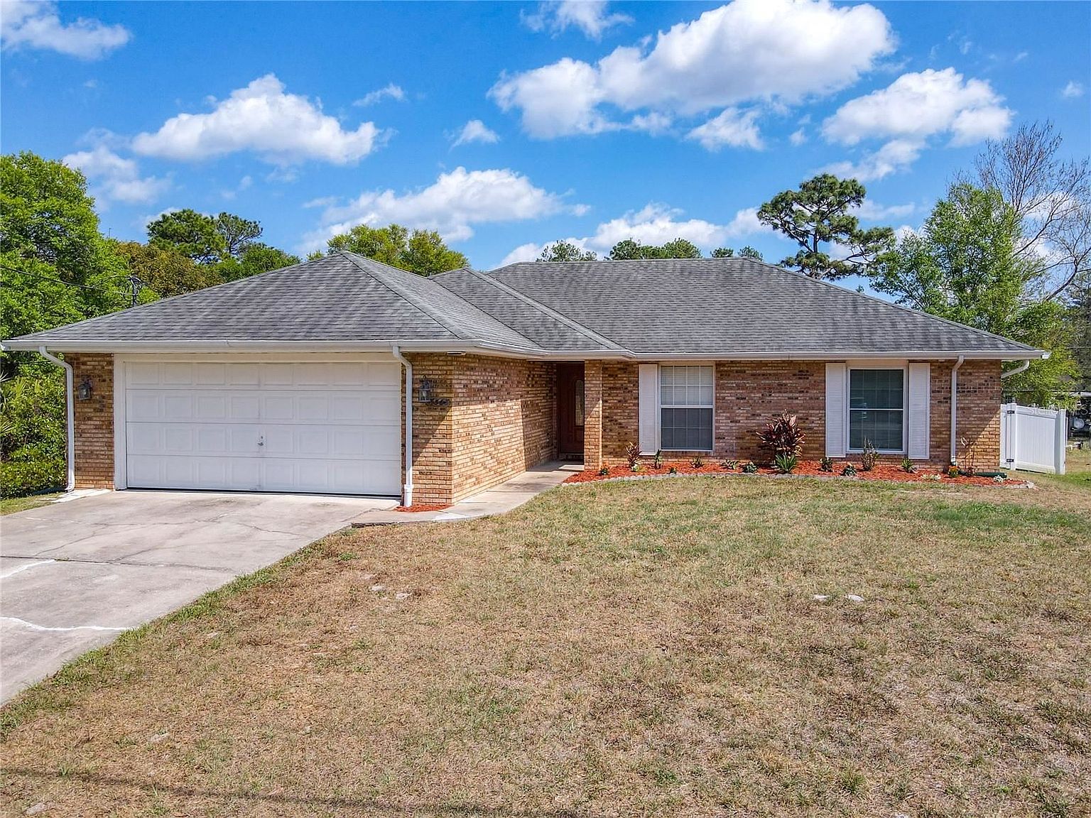 1563 W Parkway St, Deland, FL 32720 | Zillow