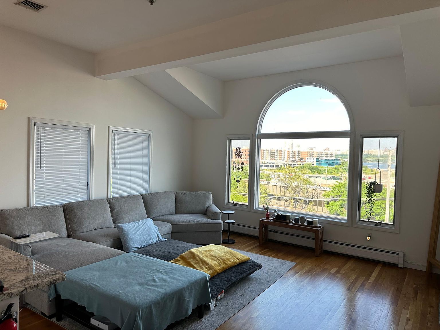 8913 Riverside Pl APT 4, North Bergen, NJ 07047 | Zillow