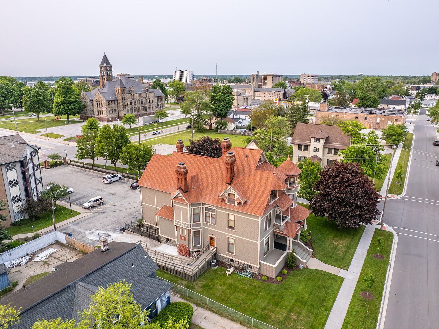 318 Houston Ave, Muskegon, MI 49441 | MLS #25027006 | Zillow