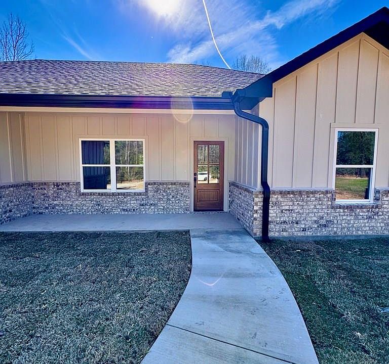 955 Whispering Pine Ln, Lufkin, TX 75901 | MLS #5107704 | Zillow