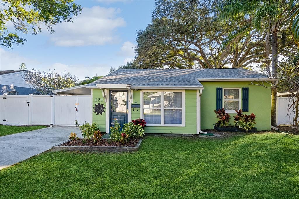 124 42nd Ave NE, Saint Petersburg, FL 33703 | Zillow