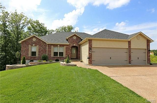 221 Redmond Pines Dr, Wentzville, MO 63385 | Zillow