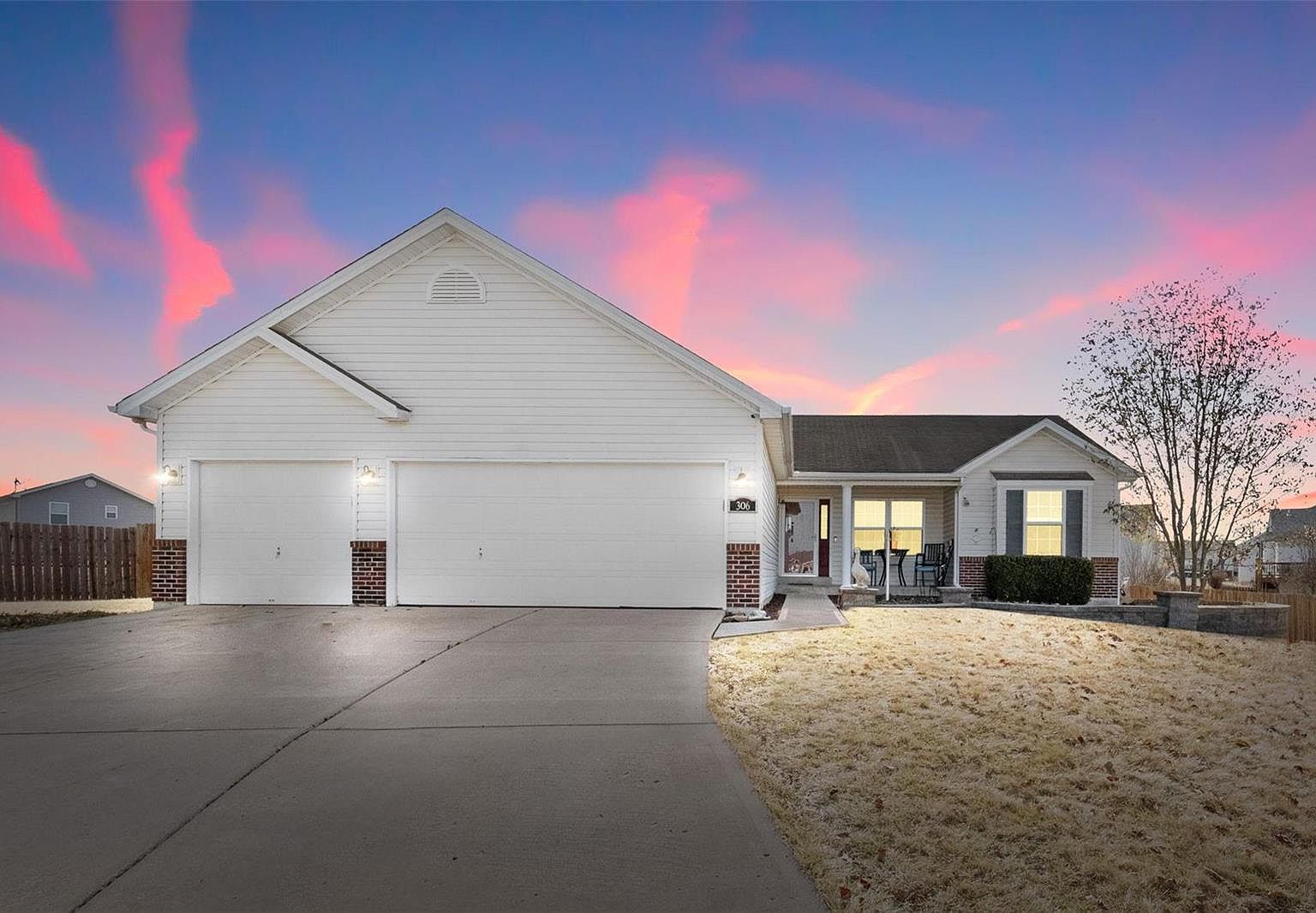 306 Lake Tucci Ct, Wright City, MO 63390 | Zillow