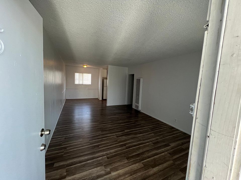 6929 Whitsett Ave #3, North Hollywood, CA 91605 | Zillow
