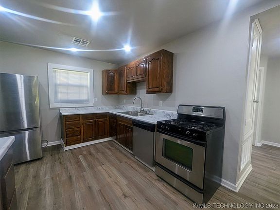 4227 S 26th Ave W, Tulsa, OK 74107 | Zillow