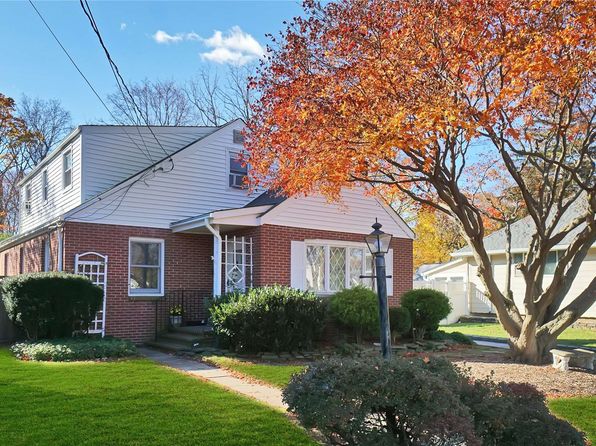 Smithtown Real Estate - Smithtown NY Homes For Sale | Zillow