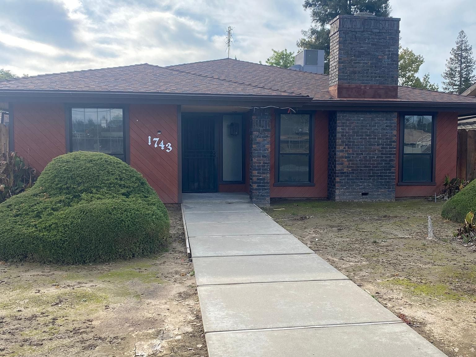 1743 N Church Ave, Reedley, CA 93654 | Zillow